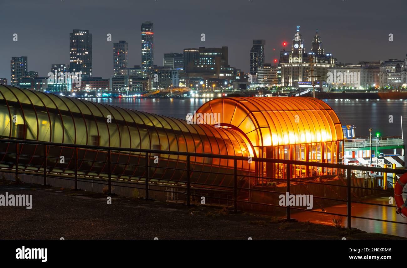 Woodside ferry terminal hi-res stock photography and images - Alamy