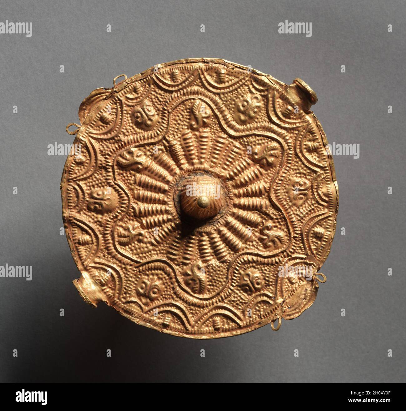 Disk Pendant (akrafokɔnmu), 1800s. Africa, West Africa, Ghana, Asante ...