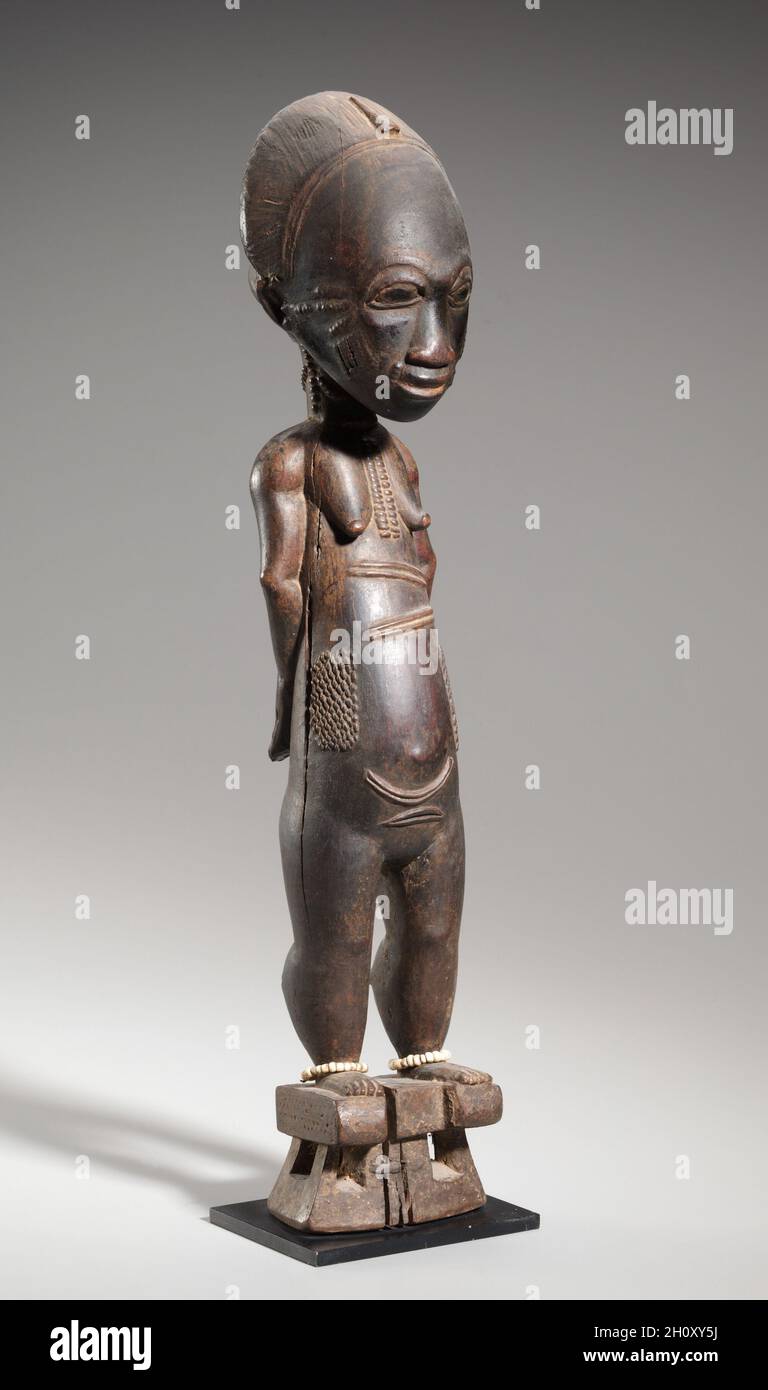 African diviner hi-res stock photography and images - Alamy