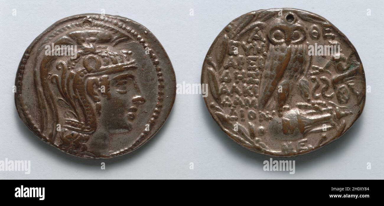 Athena goddess amphora hi-res stock photography and images - Alamy