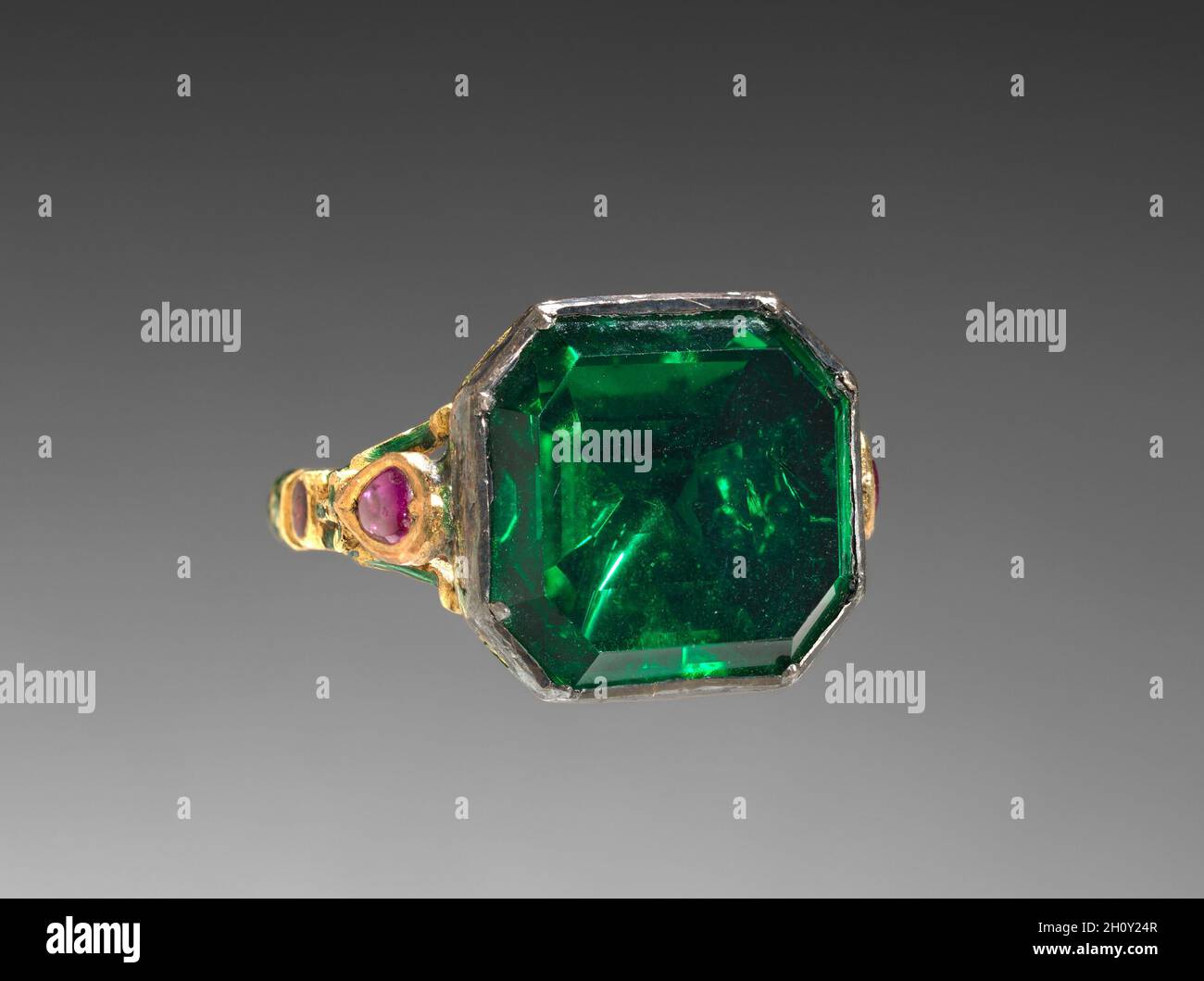 Ring, 1700s. India, Mughal, 18th century. Gold, colored glass, rubies ...