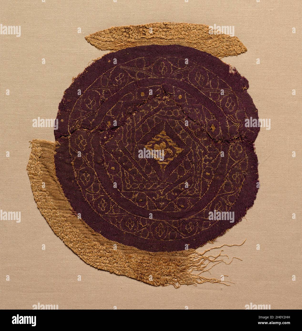 Apotropaic interlacing knots hi-res stock photography and images - Alamy