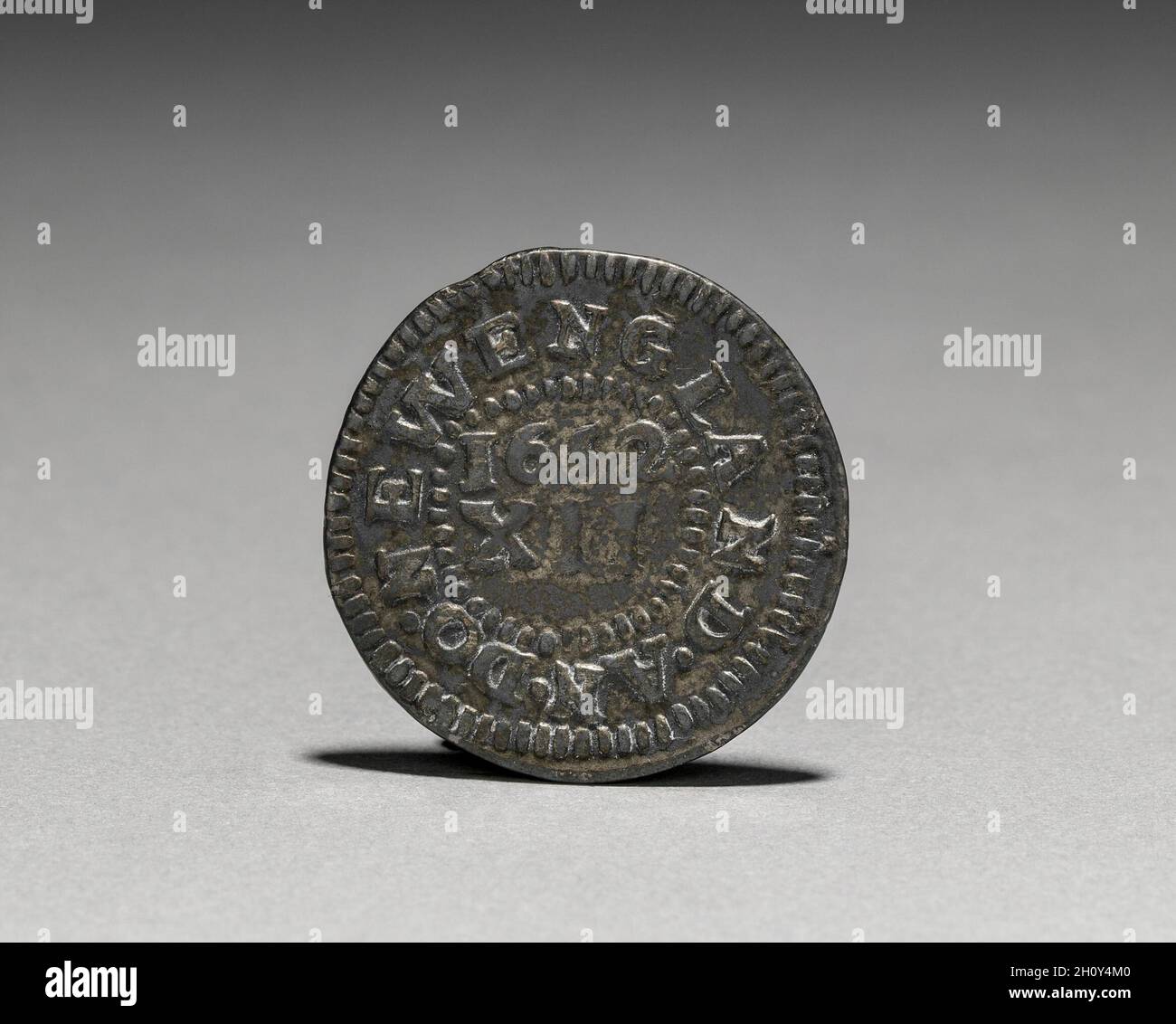 Silver shilling reverse hi-res stock photography and images - Alamy