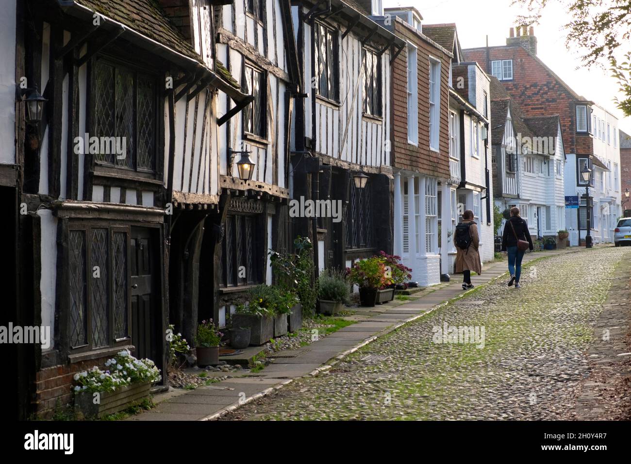 Church square rye houses hi-res stock photography and images - Alamy