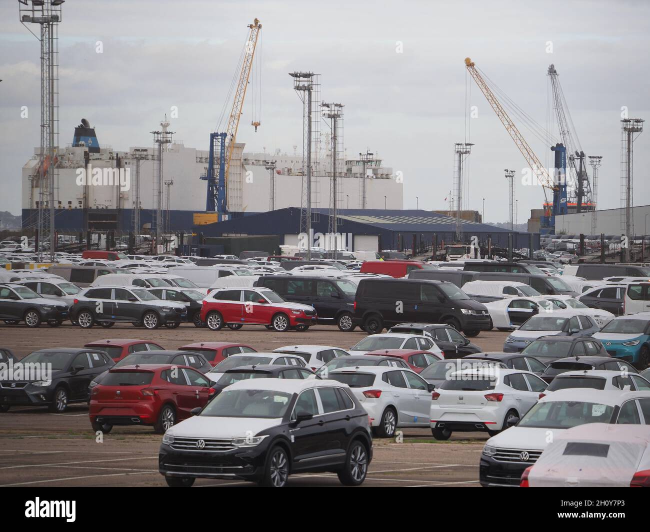 Viking ship fire hi-res stock photography and images - Alamy