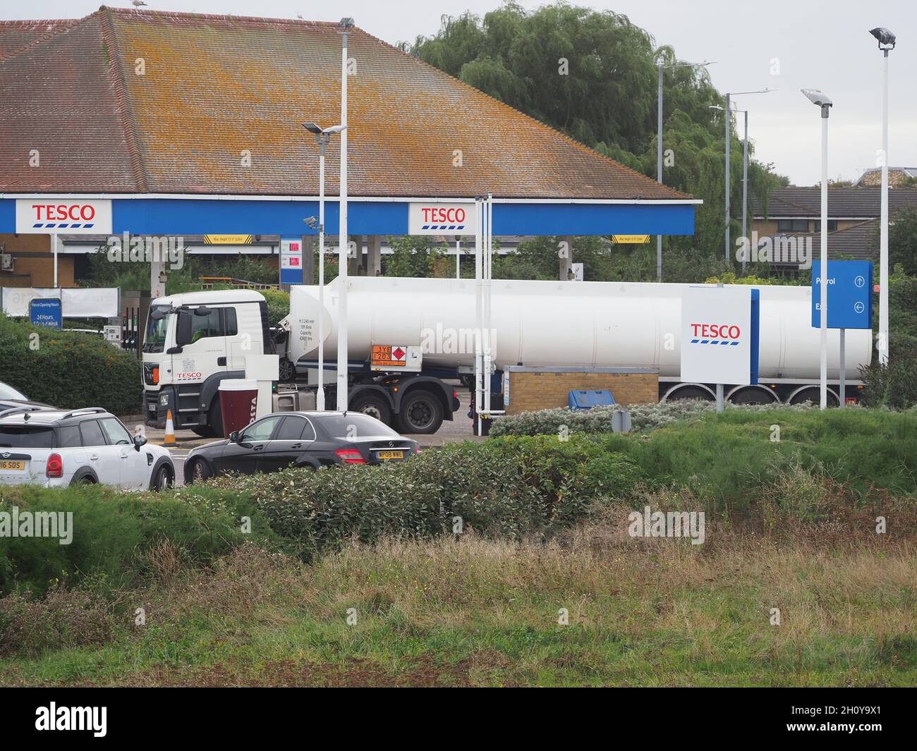 Sheerness, Kent, UK. 15th Oct, 2021. There are still some fuel supply ...