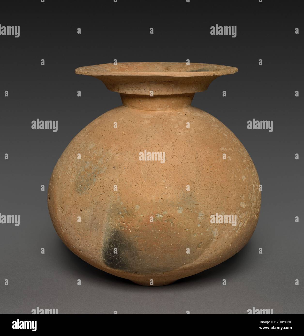 Vessel, 300s BC. Japan, Yayoi period (c. 300s BC–AD 200s). Earthenware ...