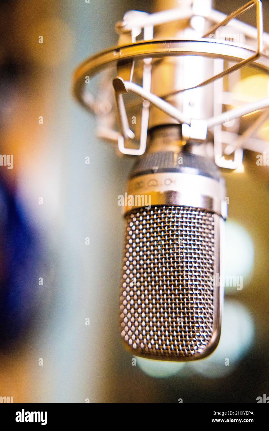 Vertical shot of a professional microphone in the studio Stock Photo ...