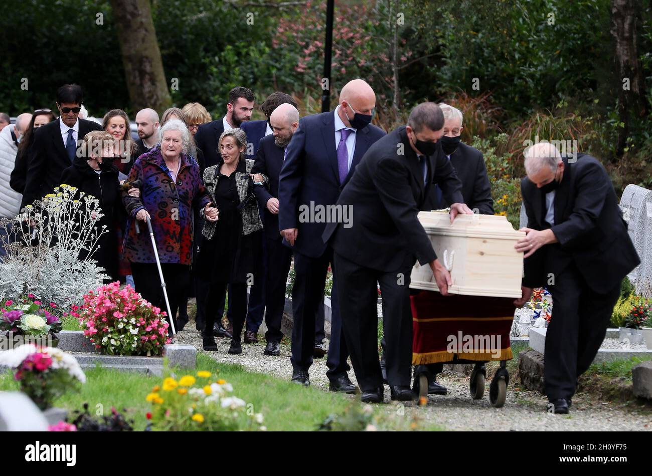 Rita O'Reilly (second left carrying stick) wife of Chieftains founder ...