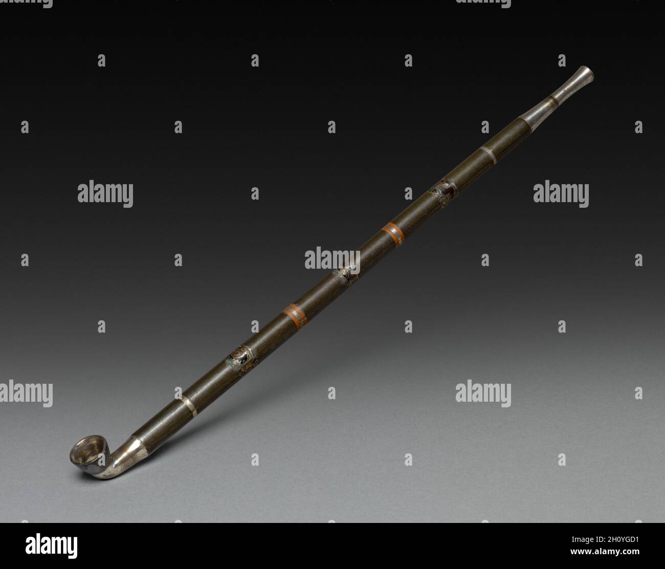 Tobacco pipe 1700s hi-res stock photography and images - Alamy