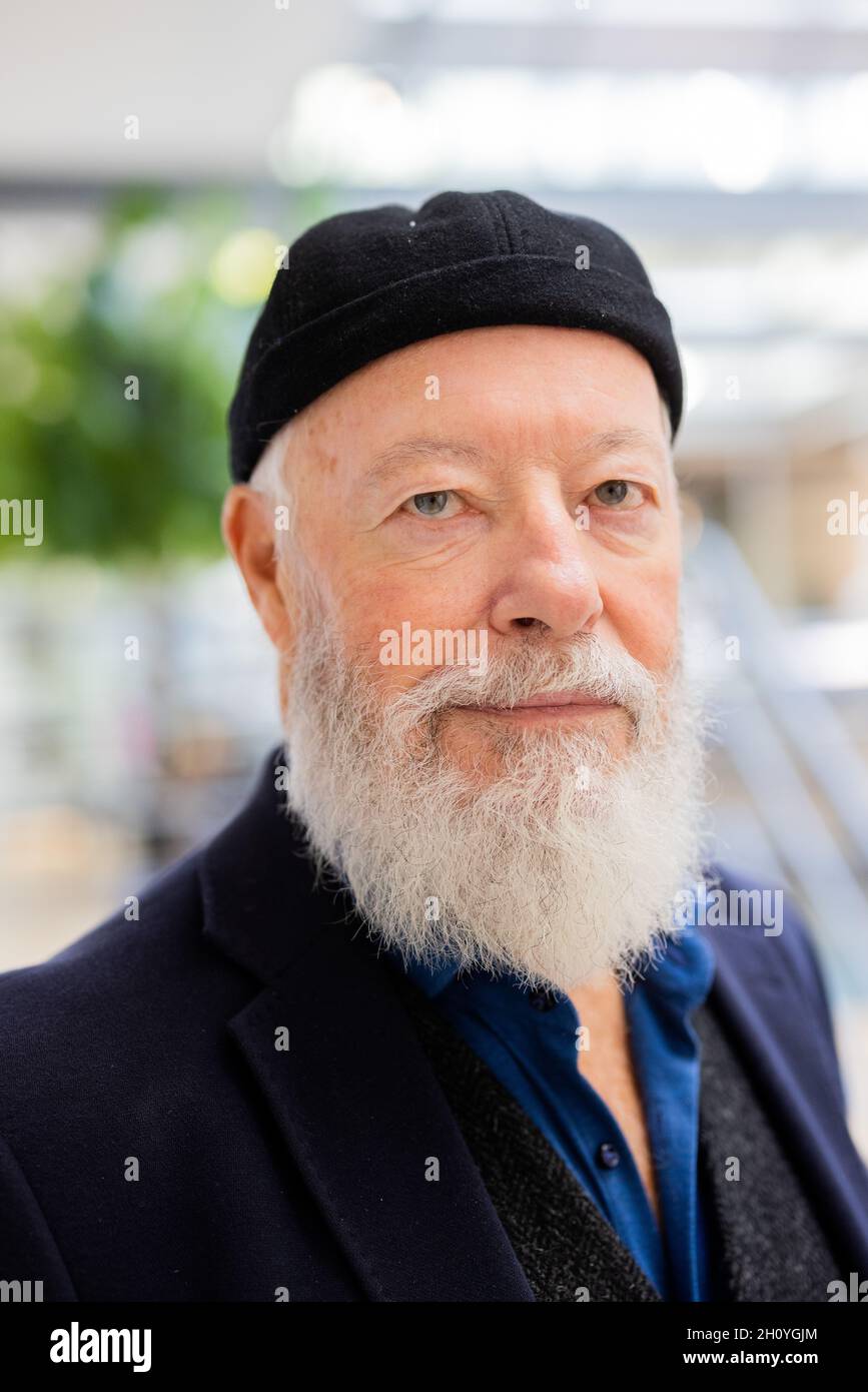 PRODUCTION - 30 September 2021, North Rhine-Westphalia, Cologne: Bill ...