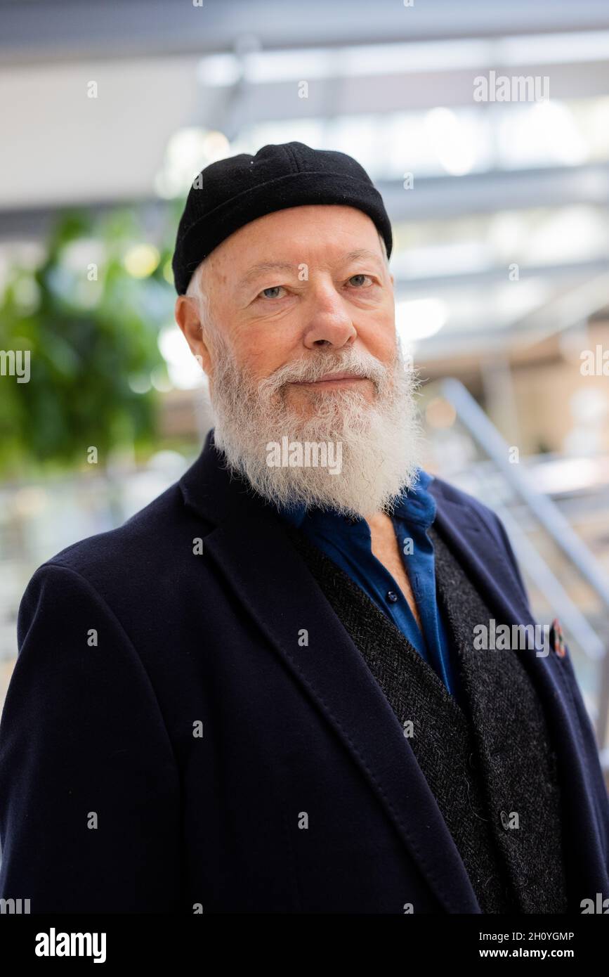 PRODUCTION - 30 September 2021, North Rhine-Westphalia, Cologne: Bill ...