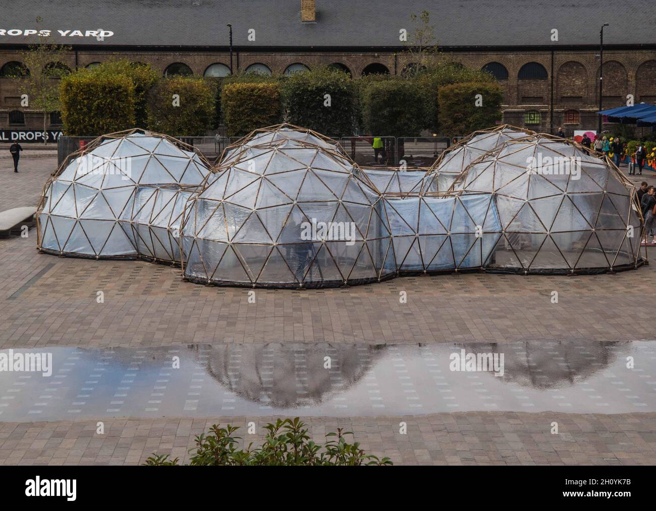 Solution pods hi-res stock photography and images - Alamy