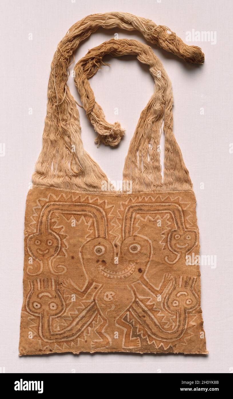 Paracas mummy textiles hi-res stock photography and images - Alamy