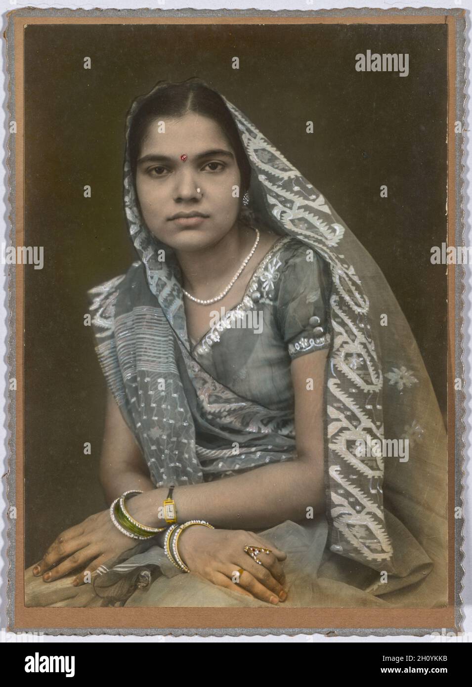 1800s portraits woman hi-res stock photography and images - Alamy