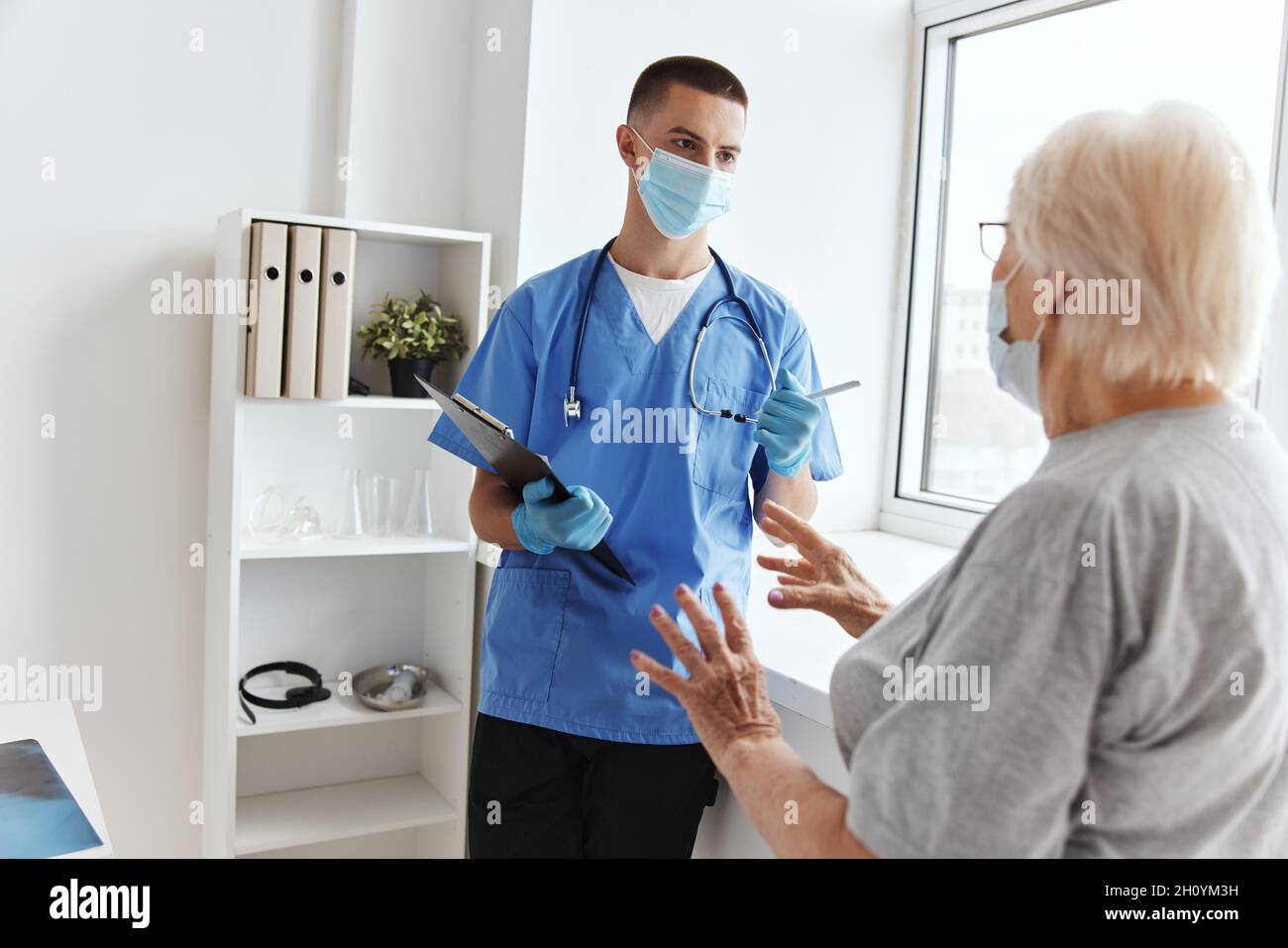 patient visit to the doctor examination hospital office Stock Photo - Alamy