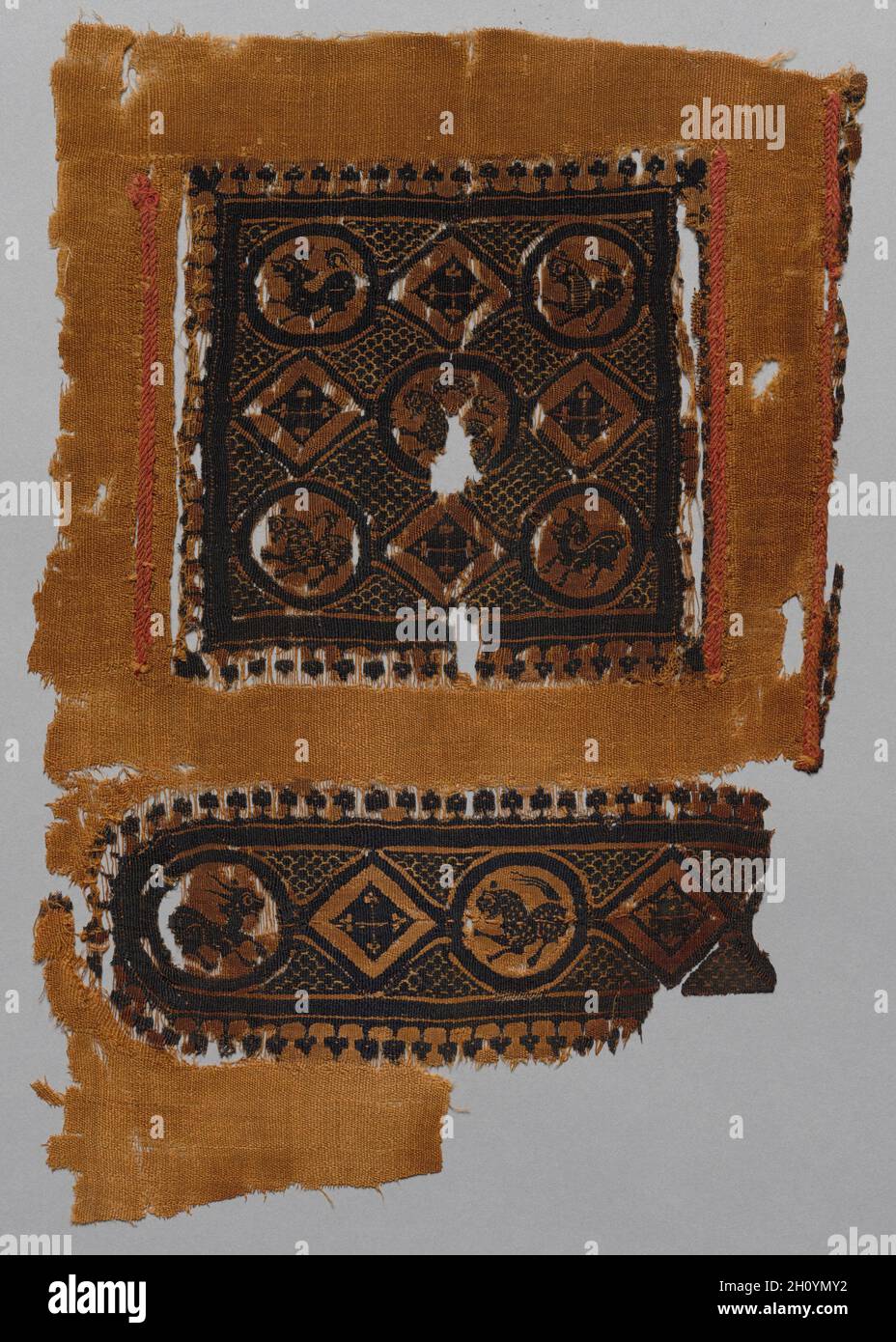 Egypt tunic hi-res stock photography and images - Alamy