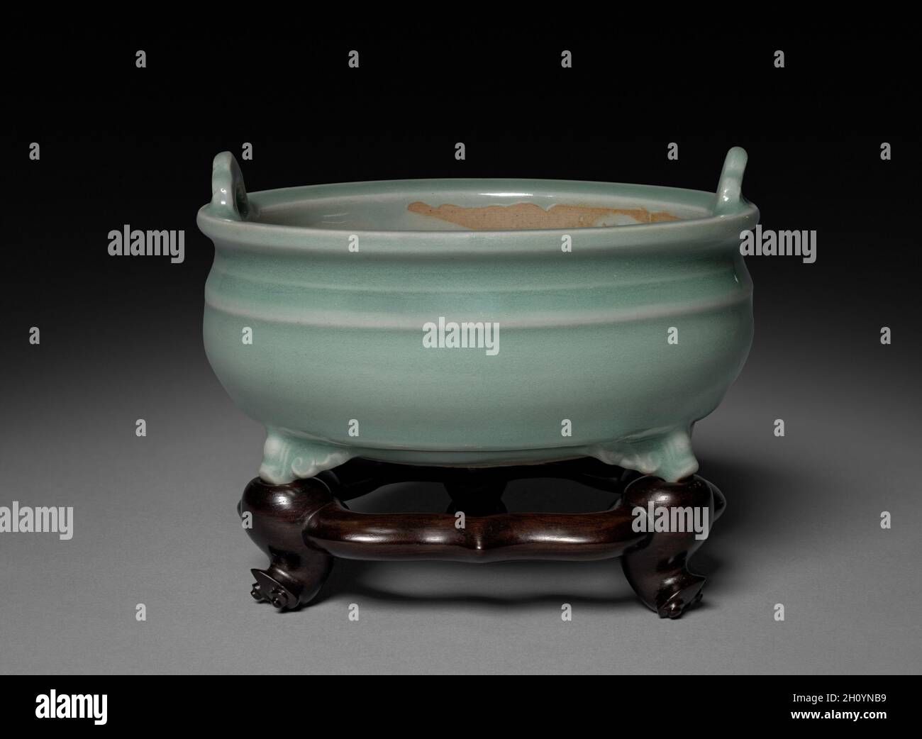 Incense Burner: Longquan Ware, S. Sung-Yuan Dynasty, 13th-14th Century ...