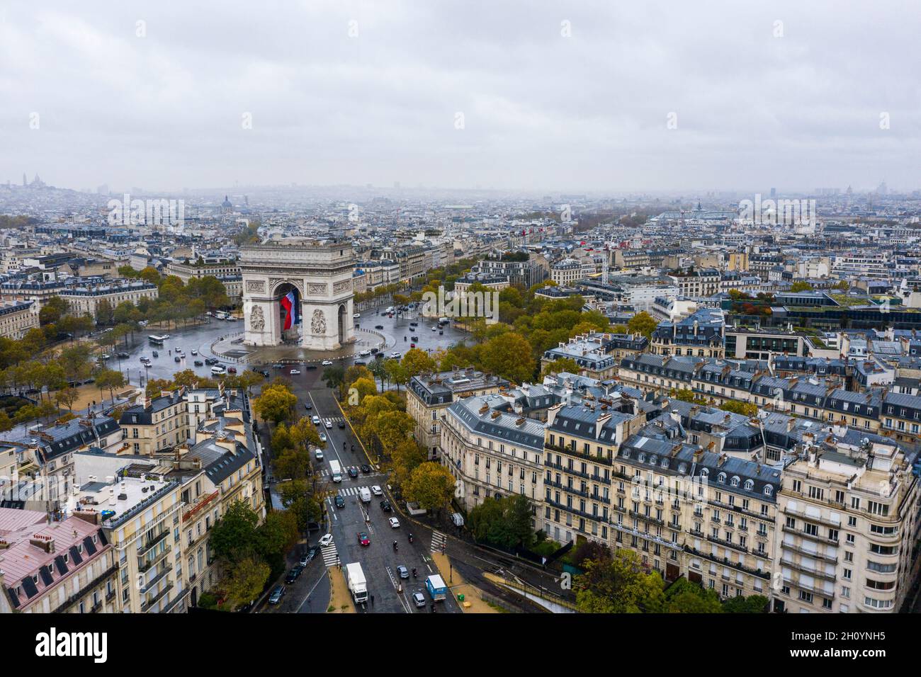 Aerial view of Arc de Triomphe, Paris Stock Photo - Alamy