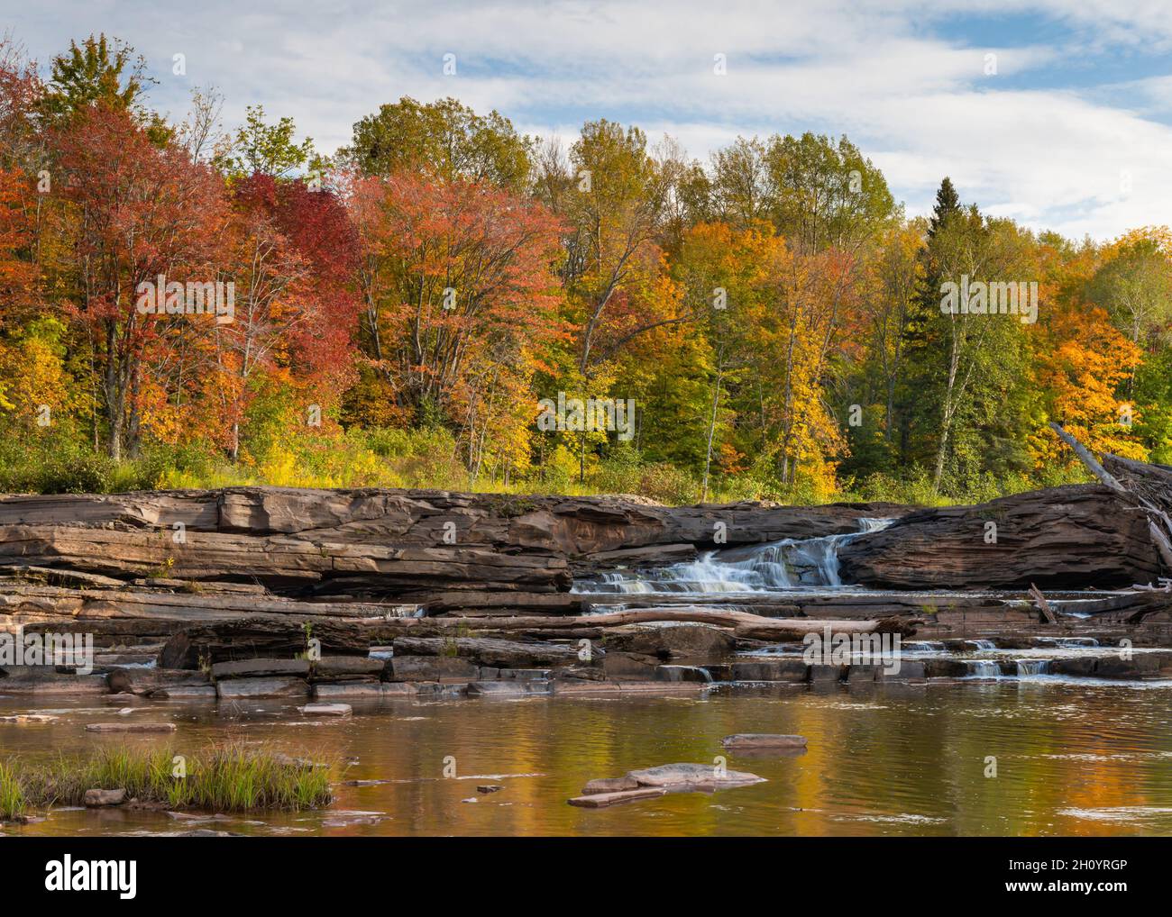 Upper peninsula bonanza falls hi-res stock photography and images - Alamy