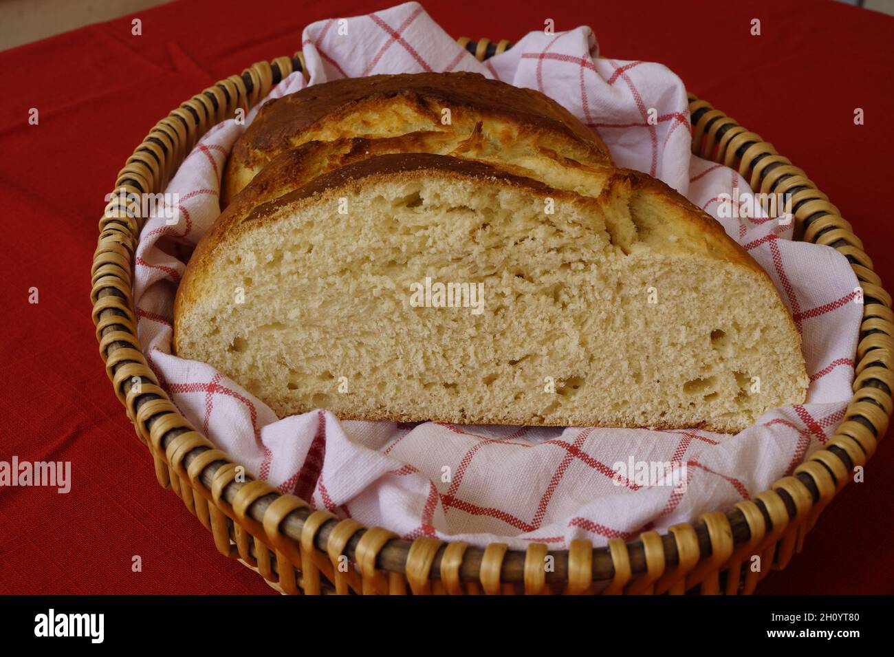 German braid bread hi-res stock photography and images - Alamy