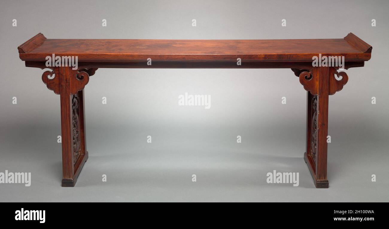 Long rectangular tables hi-res stock photography and images - Alamy