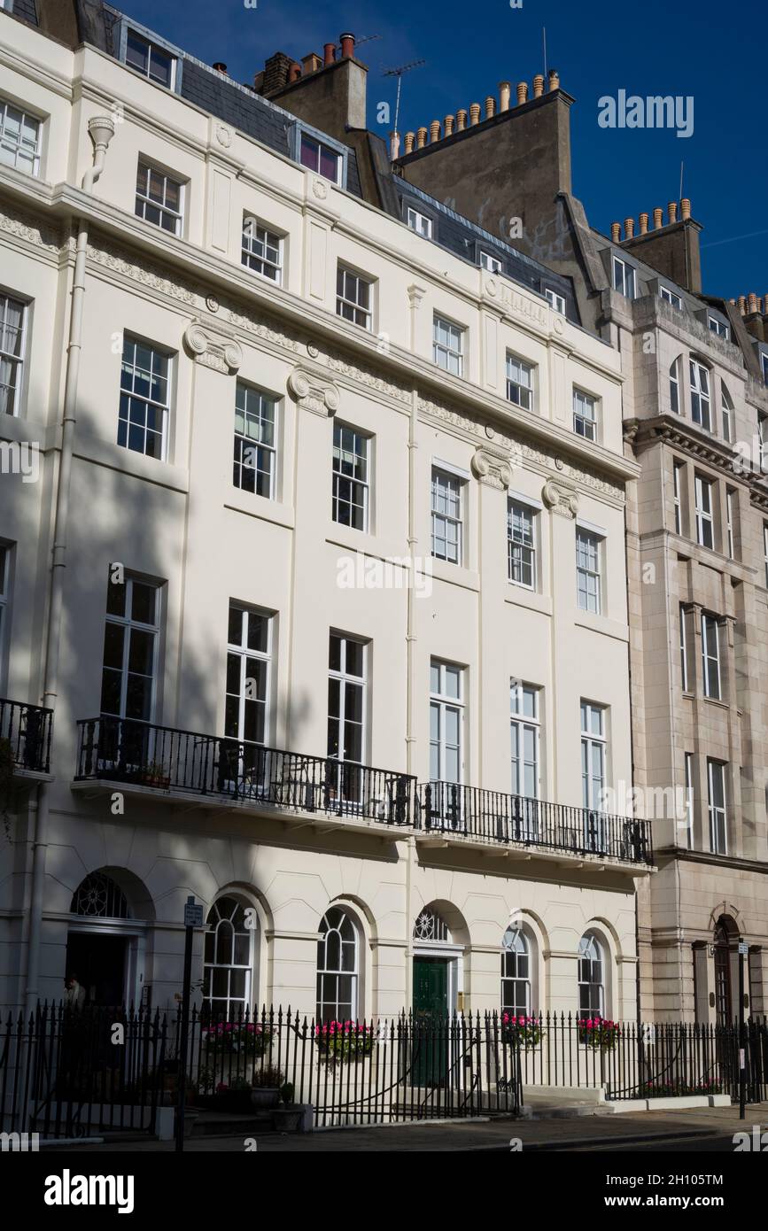 Georgian townhouse fitzroy square london hi-res stock photography and ...