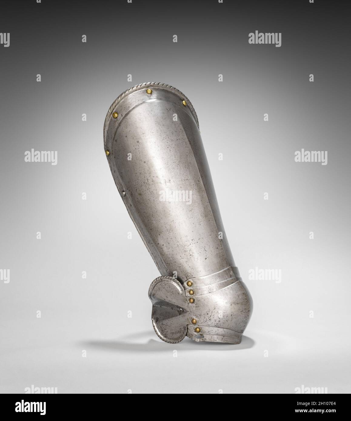 Proper Right Cuisse and Knee Cop, c. 1560-1580. South Germany, 16th ...