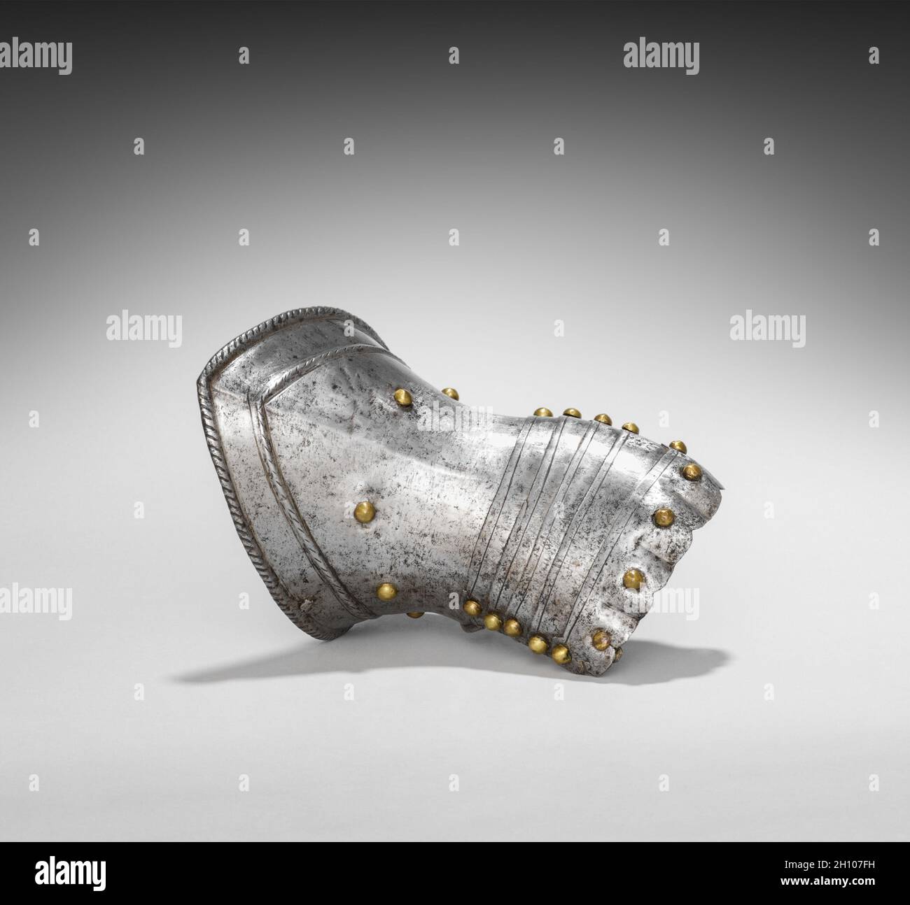 Gauntlet with Bell Shaped Cuff (Right), c. 1560-1580. South Germany ...