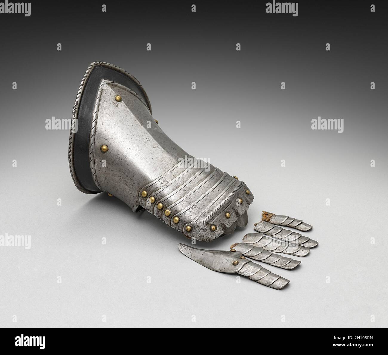 20 9 x 31 2 cm hi-res stock photography and images - Alamy