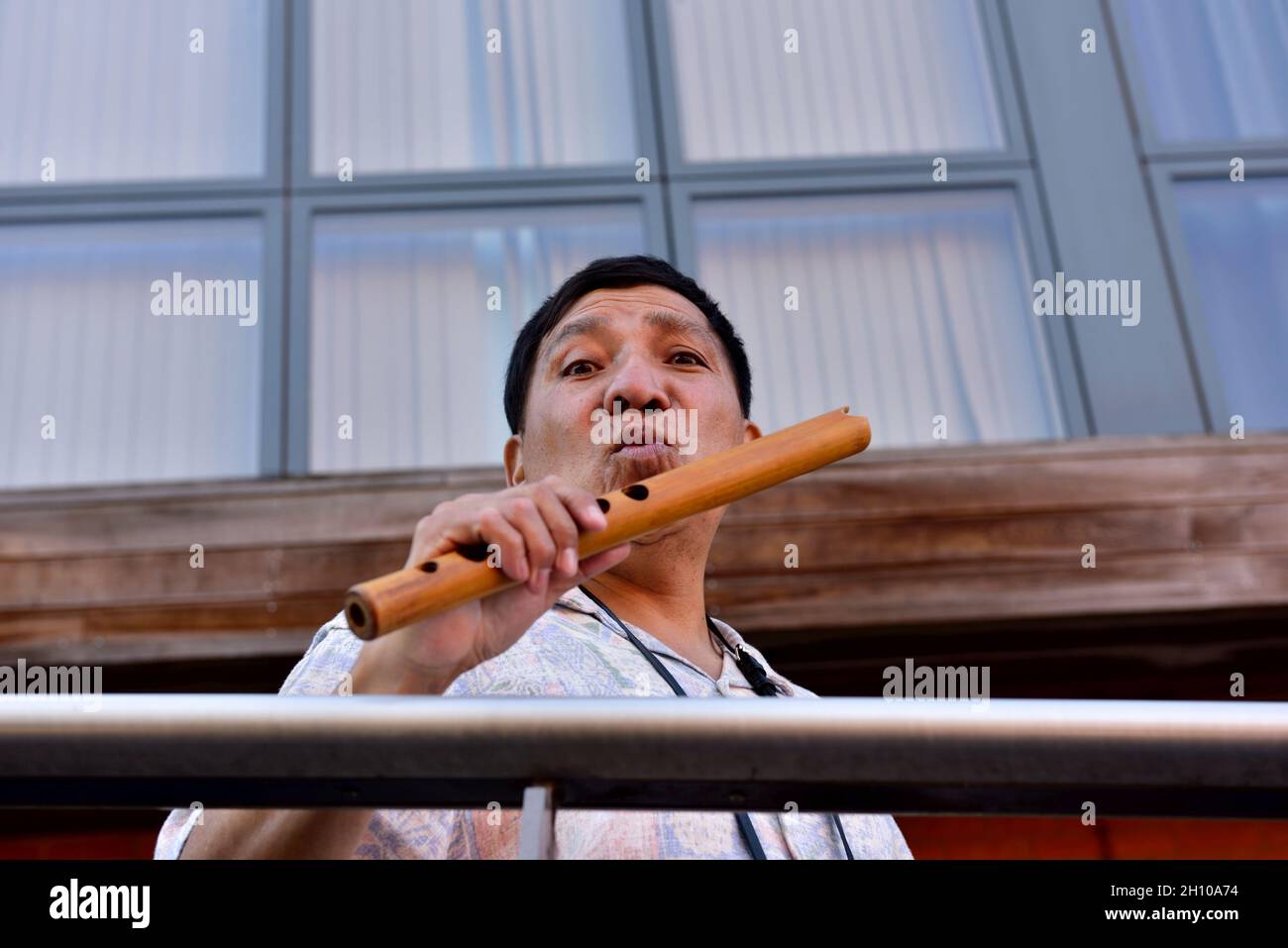 Traditional flute player hi-res stock photography and images - Alamy