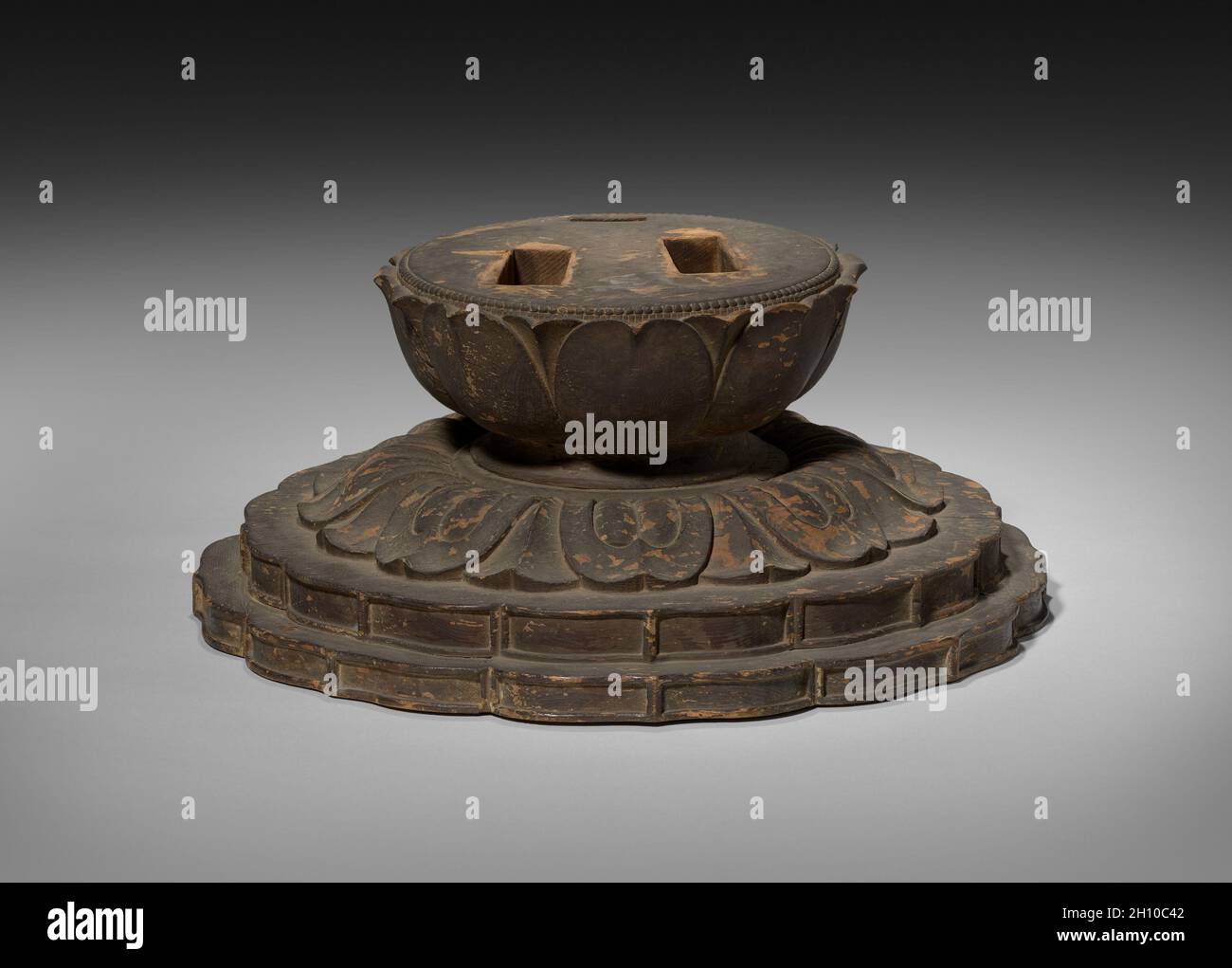 Standing Shokannon (lotus base), 900s. Japan, Heian period (794–1185 ...