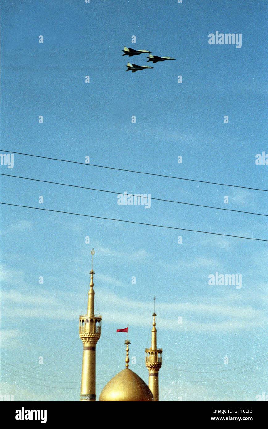 Three jets flying high in blue skies. Iran Stock Photo - Alamy