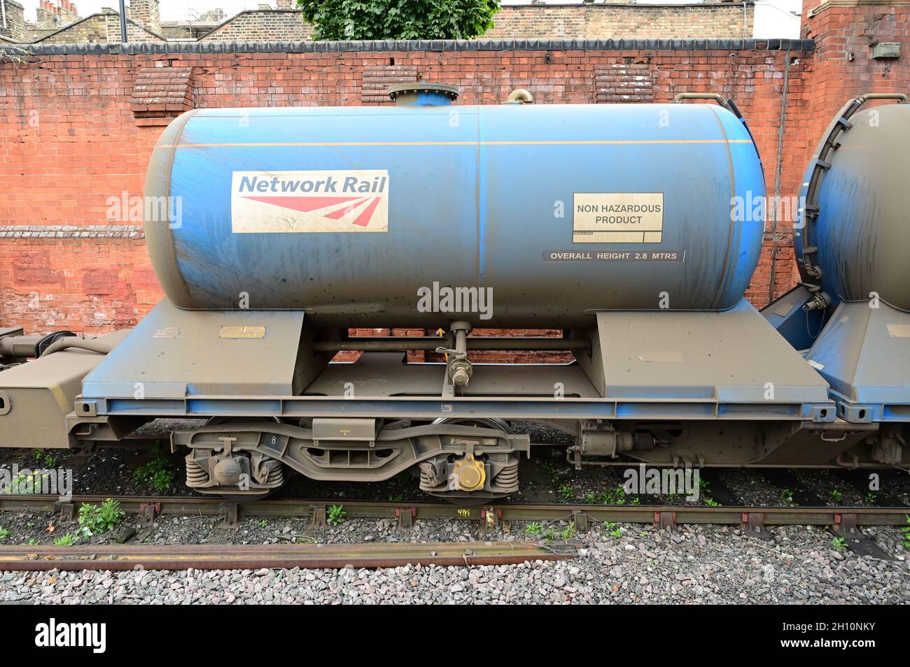 Fluid wagon hi-res stock photography and images - Alamy