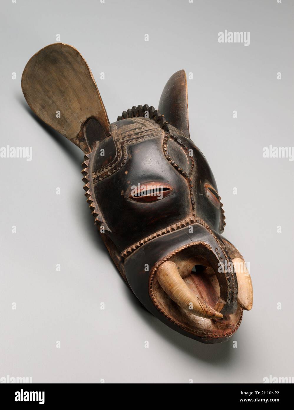 Face Mask, early 1900s. Africa, West Africa, Côte d'Ivoire, possibly ...