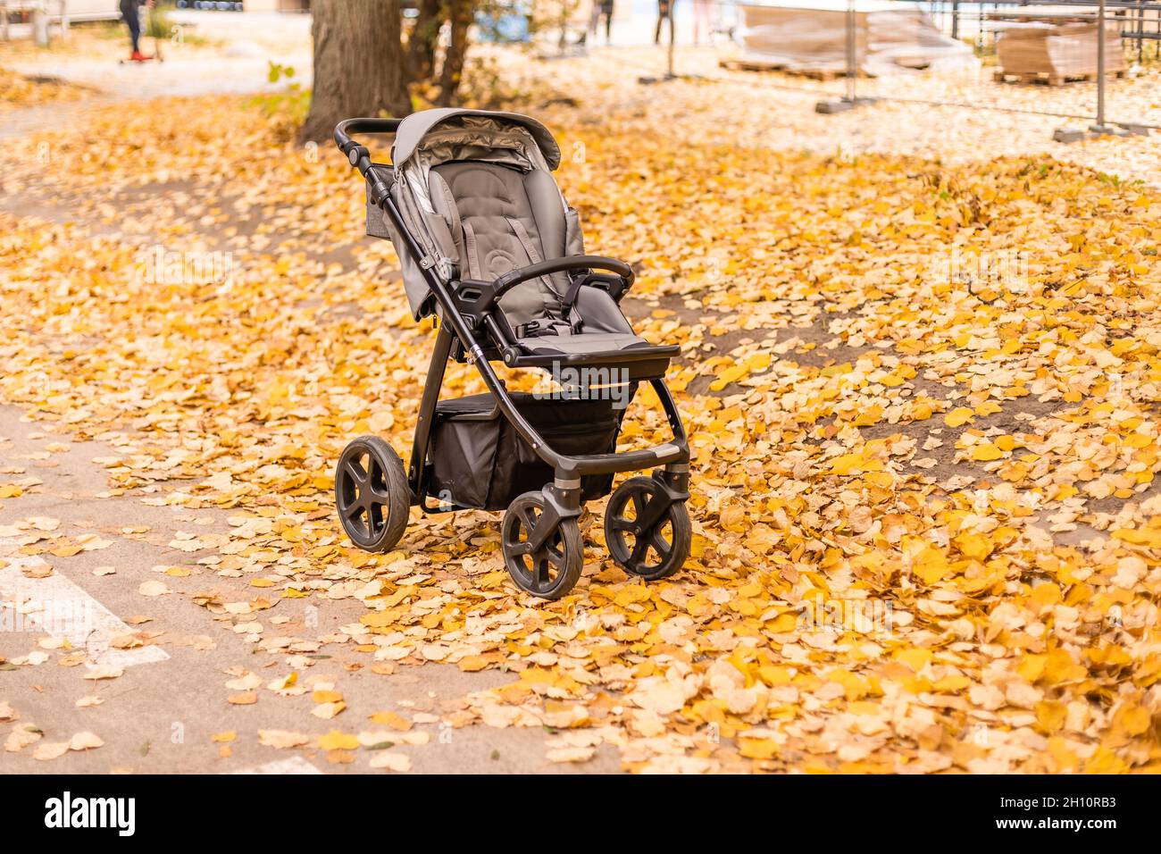 Baby carriage empty hi-res stock photography and images - Alamy