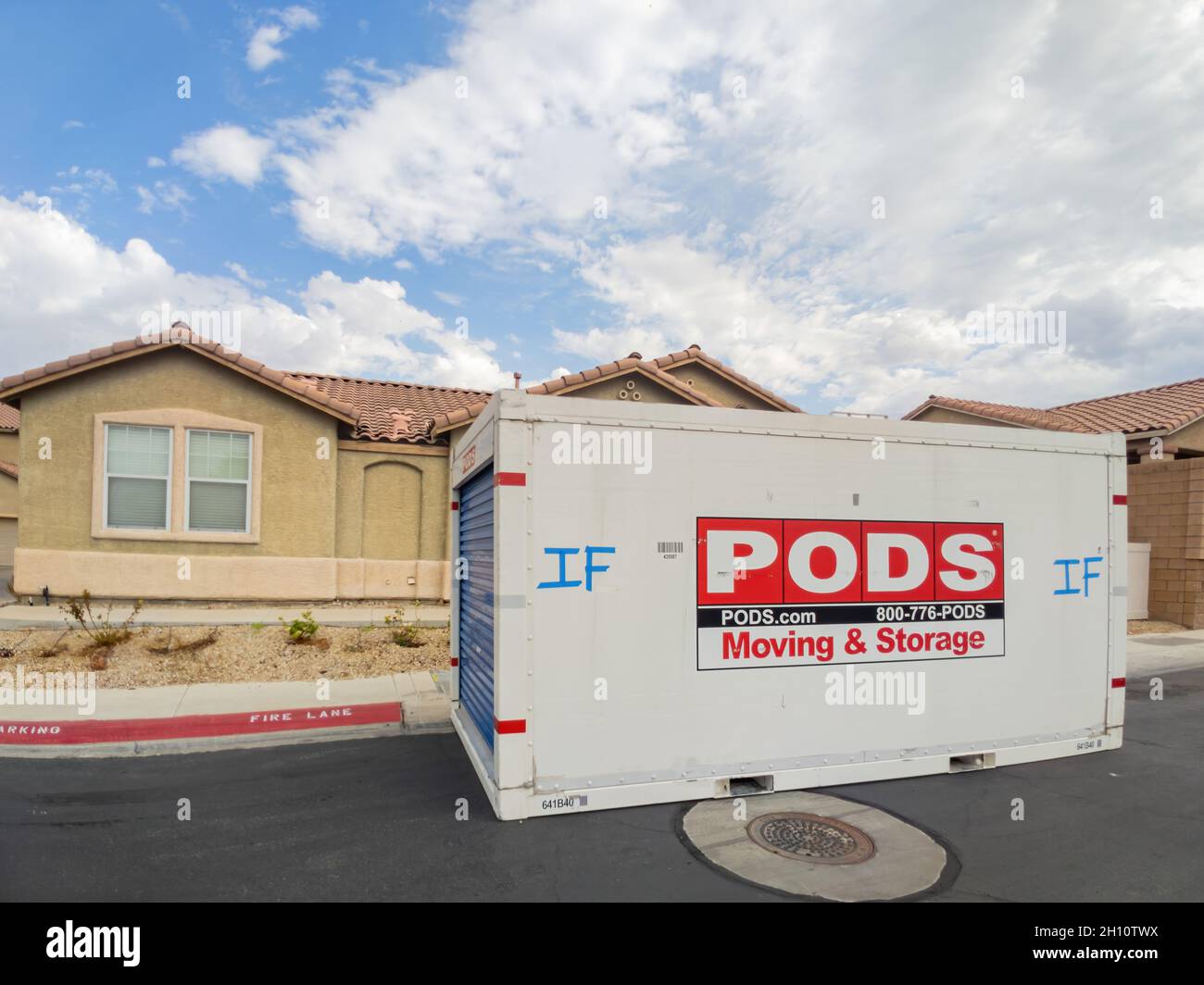 Pods container hi-res stock photography and images - Alamy