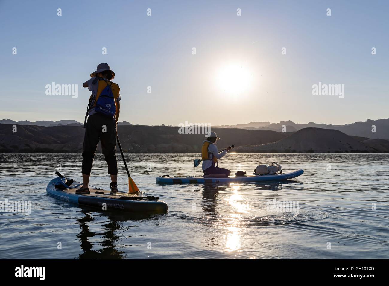 Nevada, SEP 19, 2021 - People playing Stand up paddle in Lake Mead ...