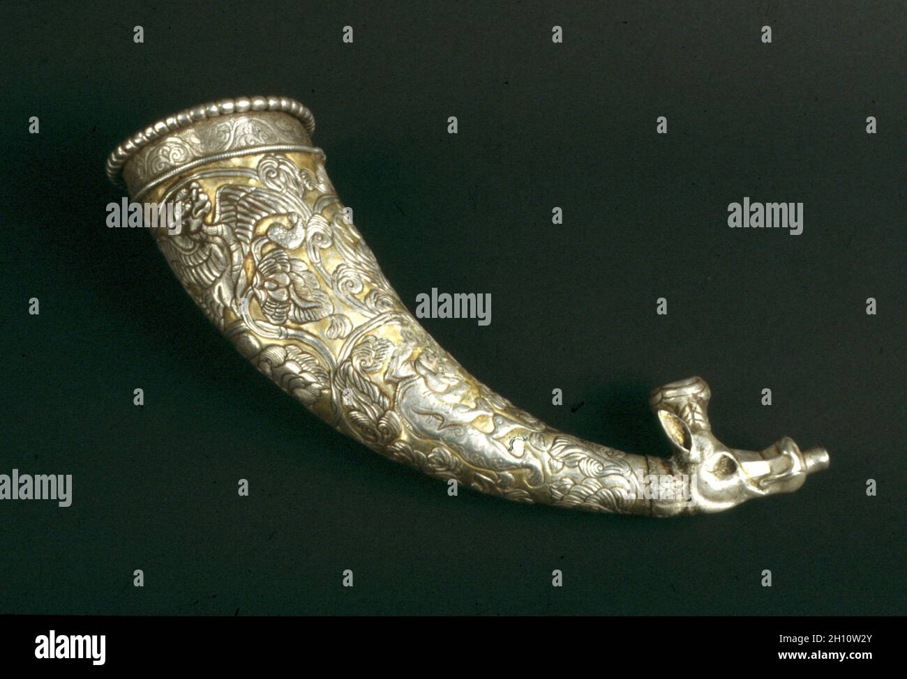 Silver rhyton hi-res stock photography and images - Alamy