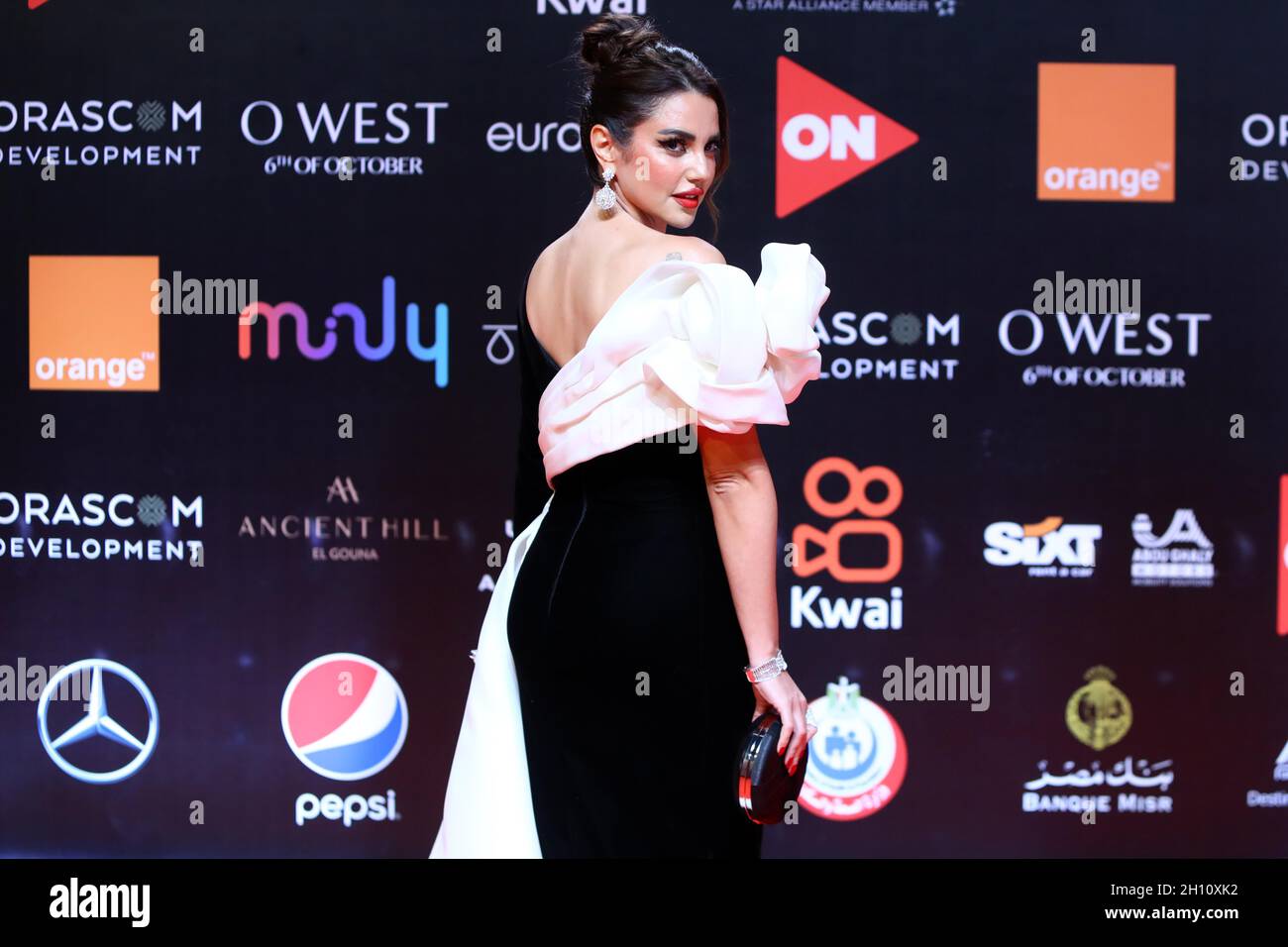 Hurghada, Egypt. 14th Oct, 2021. Tunisian actress Dorra Zarrouk poses ...