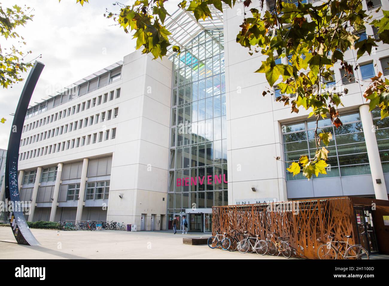 University study school inside art hi-res stock photography and images ...