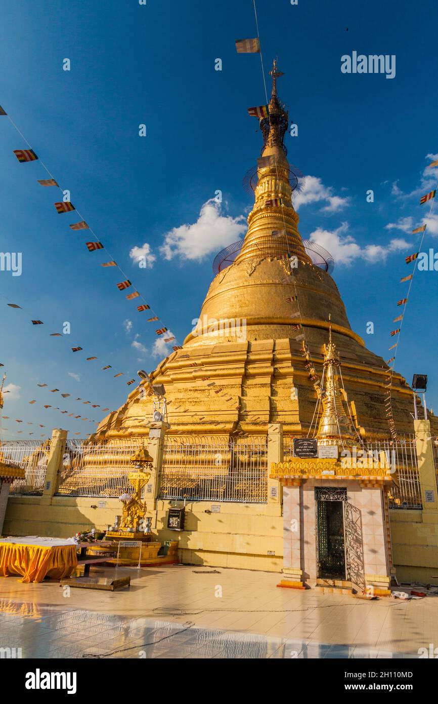 Botataung golden temple stupa hi-res stock photography and images - Alamy
