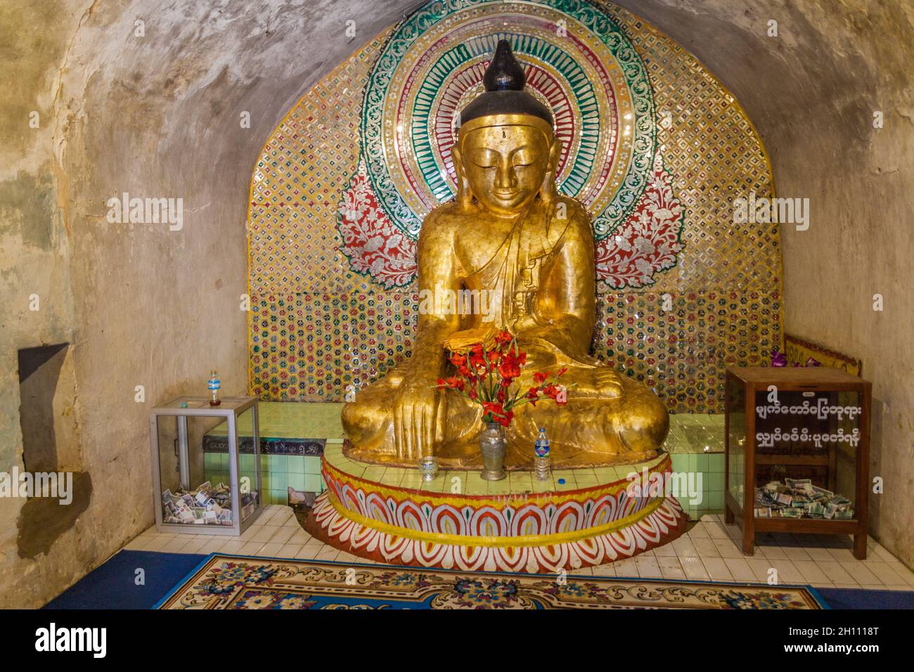 Buddha statue in Myet Taw Pyay temple in Bagan, Myanmar Stock Photo - Alamy