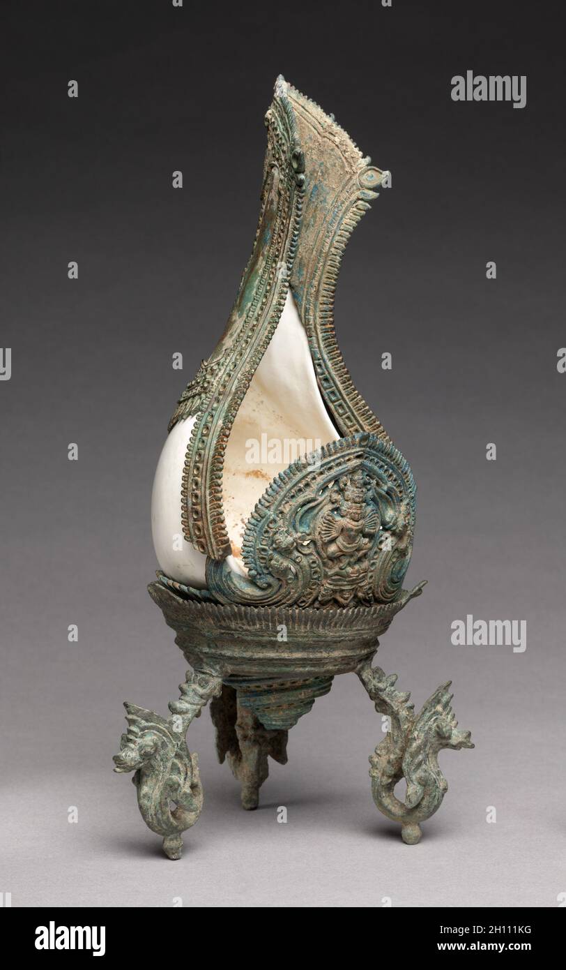 Conch Shell with a Figure of Hevajra, 1100s. Cambodia, Khmer, Angkor ...