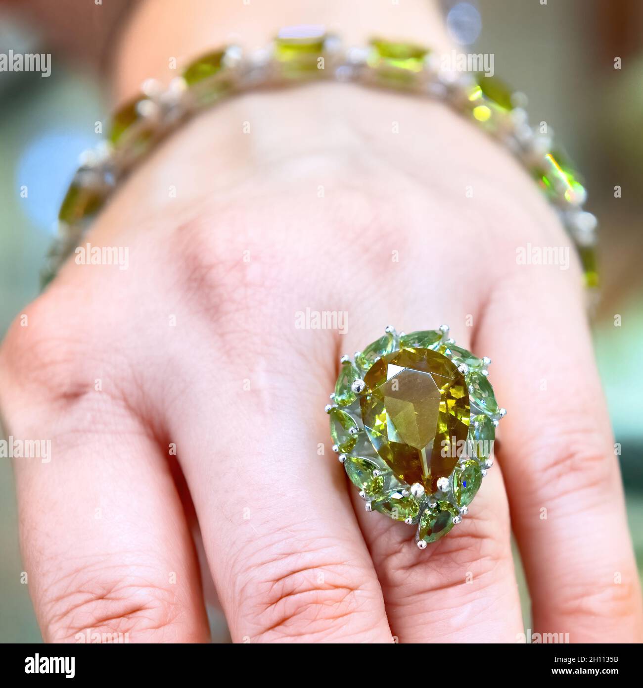 Jewel with Zultanite stone, Mexico Stock Photo - Alamy