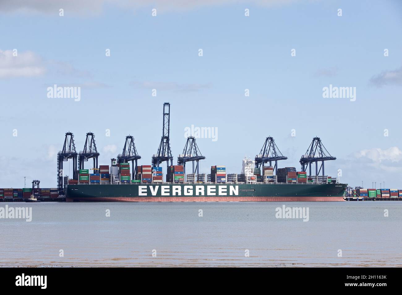 Container ship Ever Genius docked at the Port of Felixstowe, Suffolk ...