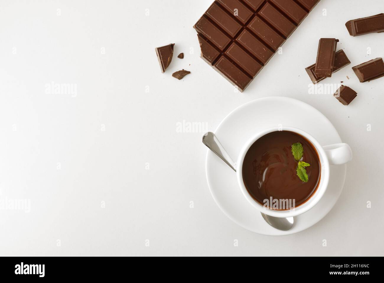 Hot cocoa bar hi-res stock photography and images - Alamy