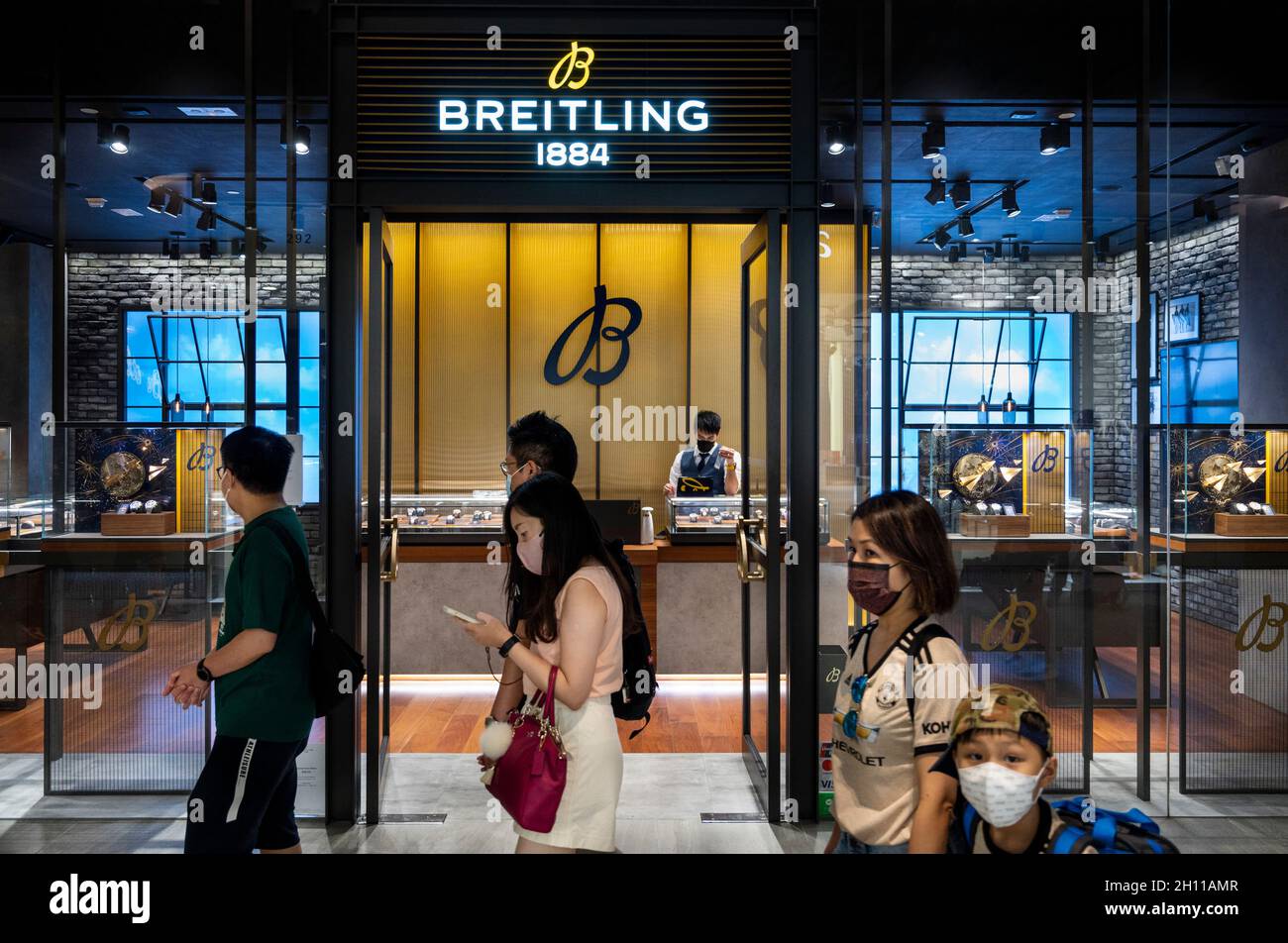 Breitling sign hi-res stock photography and images - Alamy