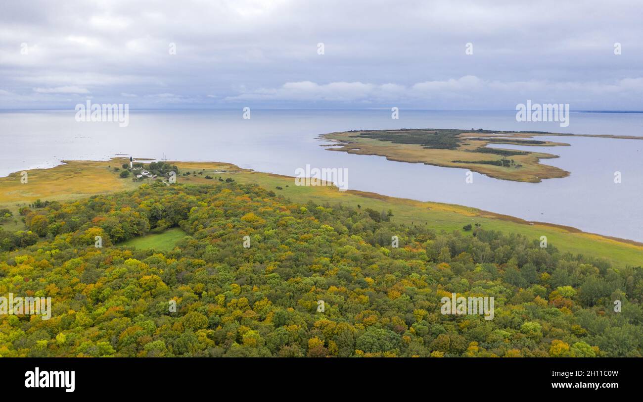 Autumn colored dramatic coastal seascape Stock Photo - Alamy