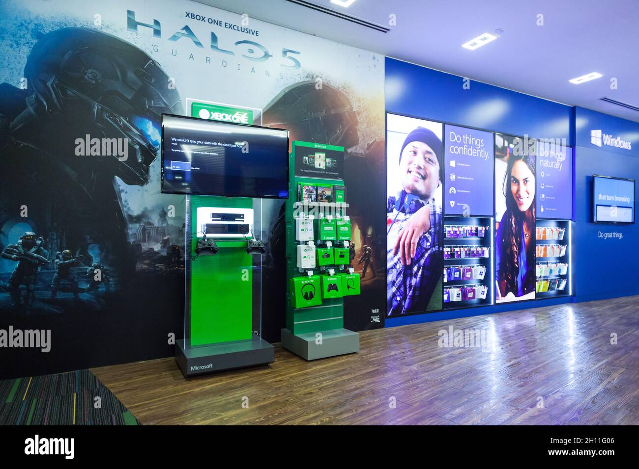 Microsoft experience centre hi-res stock photography and images - Alamy